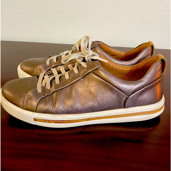 Clarks | Shoes | Clarks Gold Metallic Sneakers With Contrast Trim On ...